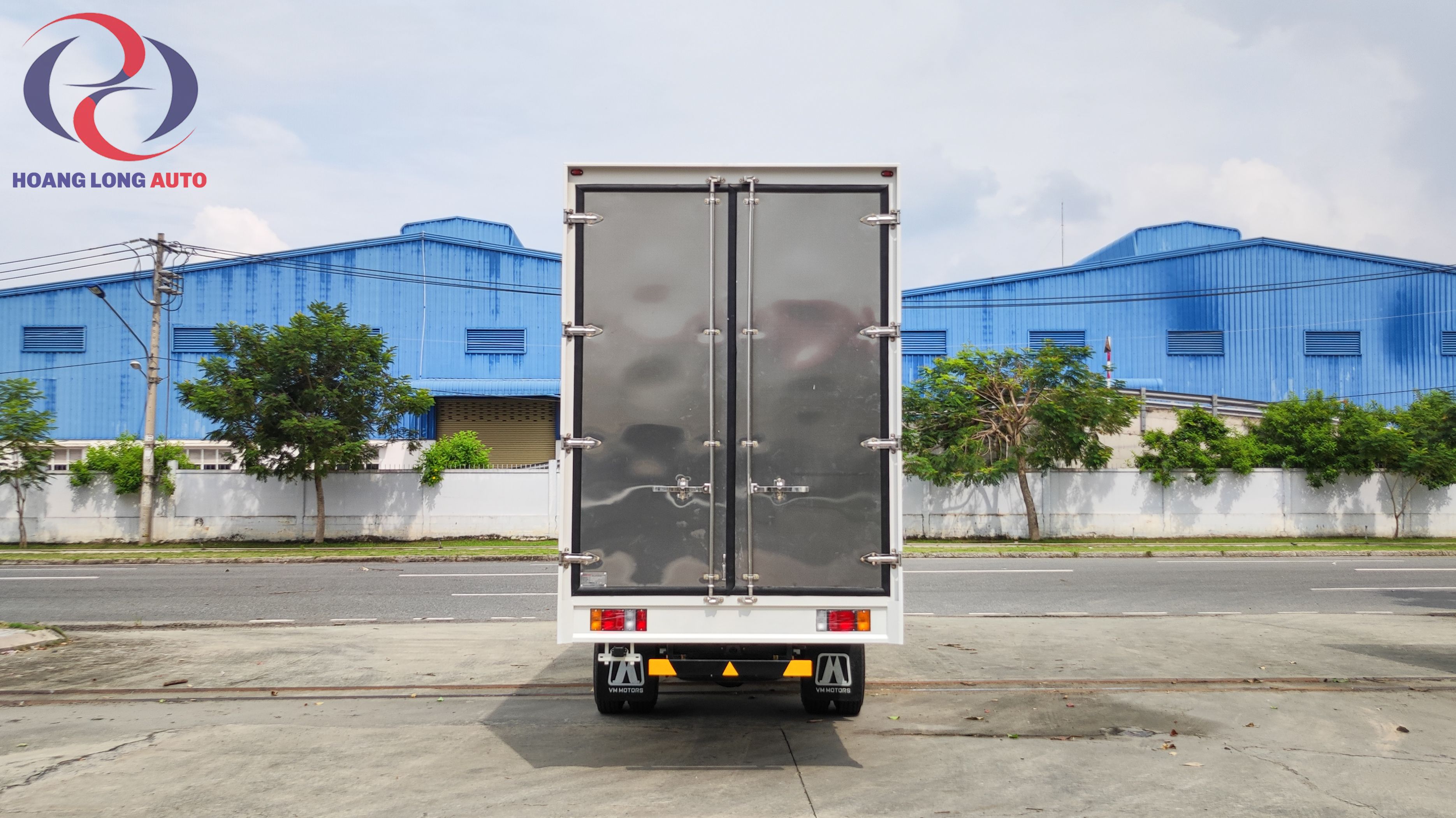 XE TẢI ISUZU VM NK550SL4