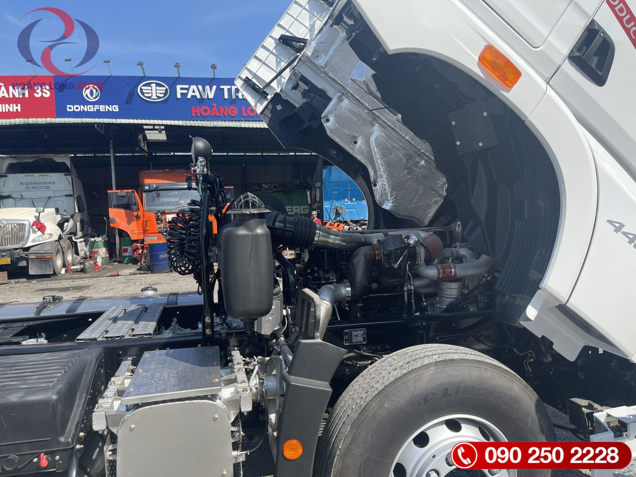 Giá Xe Đầu Kéo Faw 2 Cầu 445HP